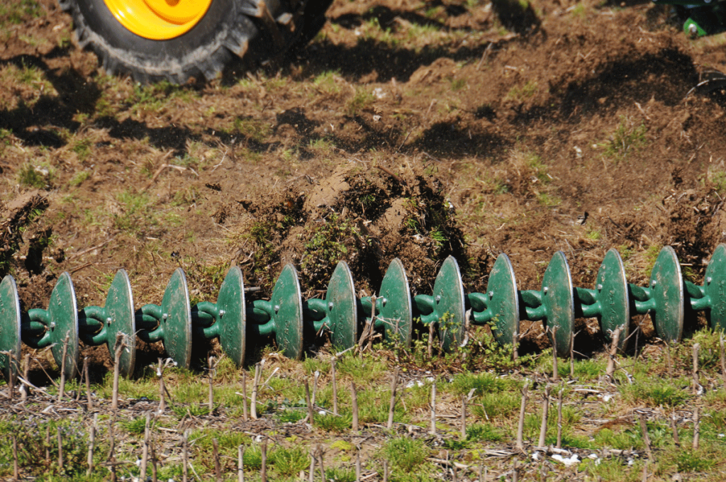 Weed Control Gallery - Kelly Tillage USA