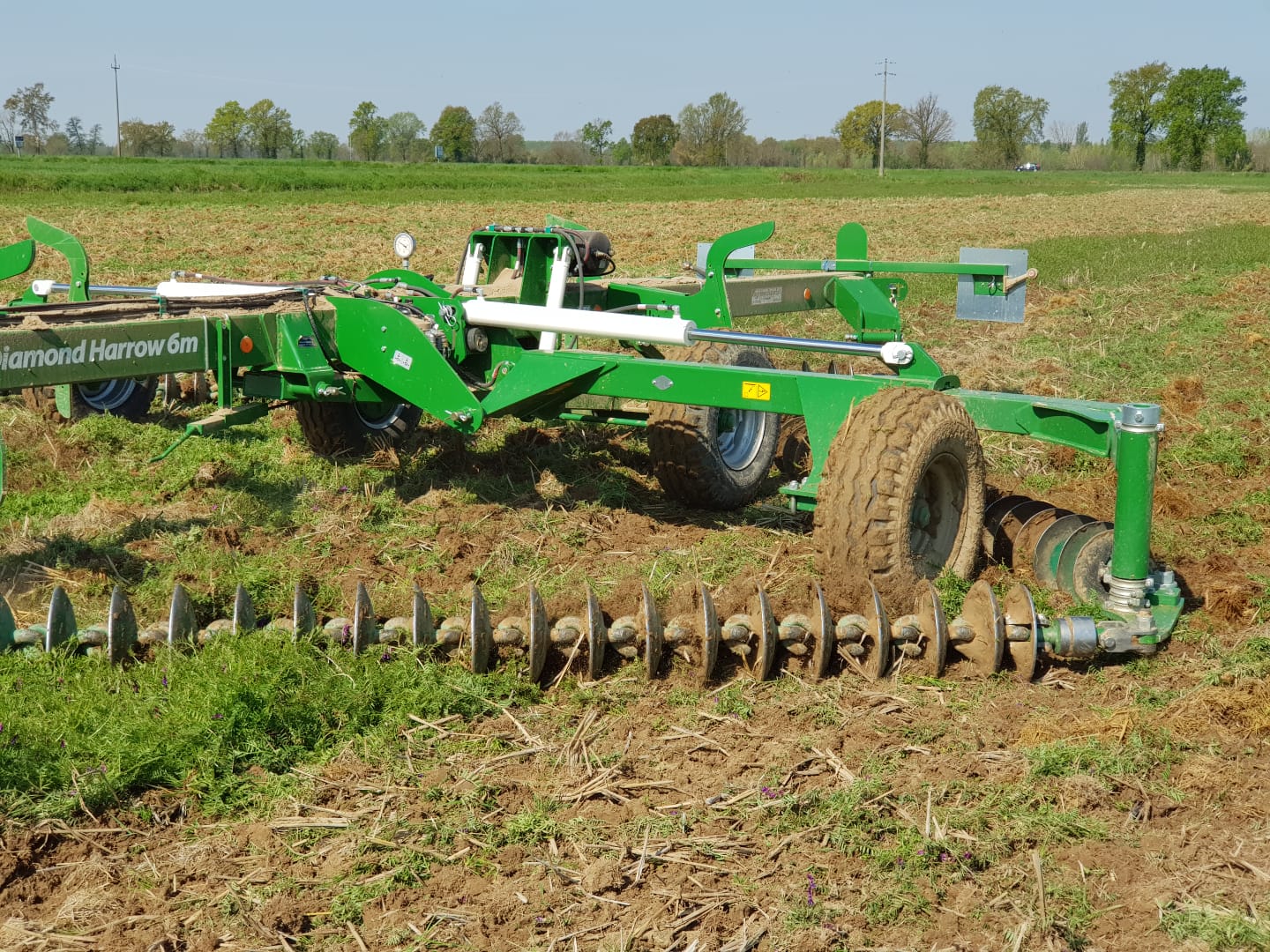 The KELLY Tillage System - Diamond Harrows